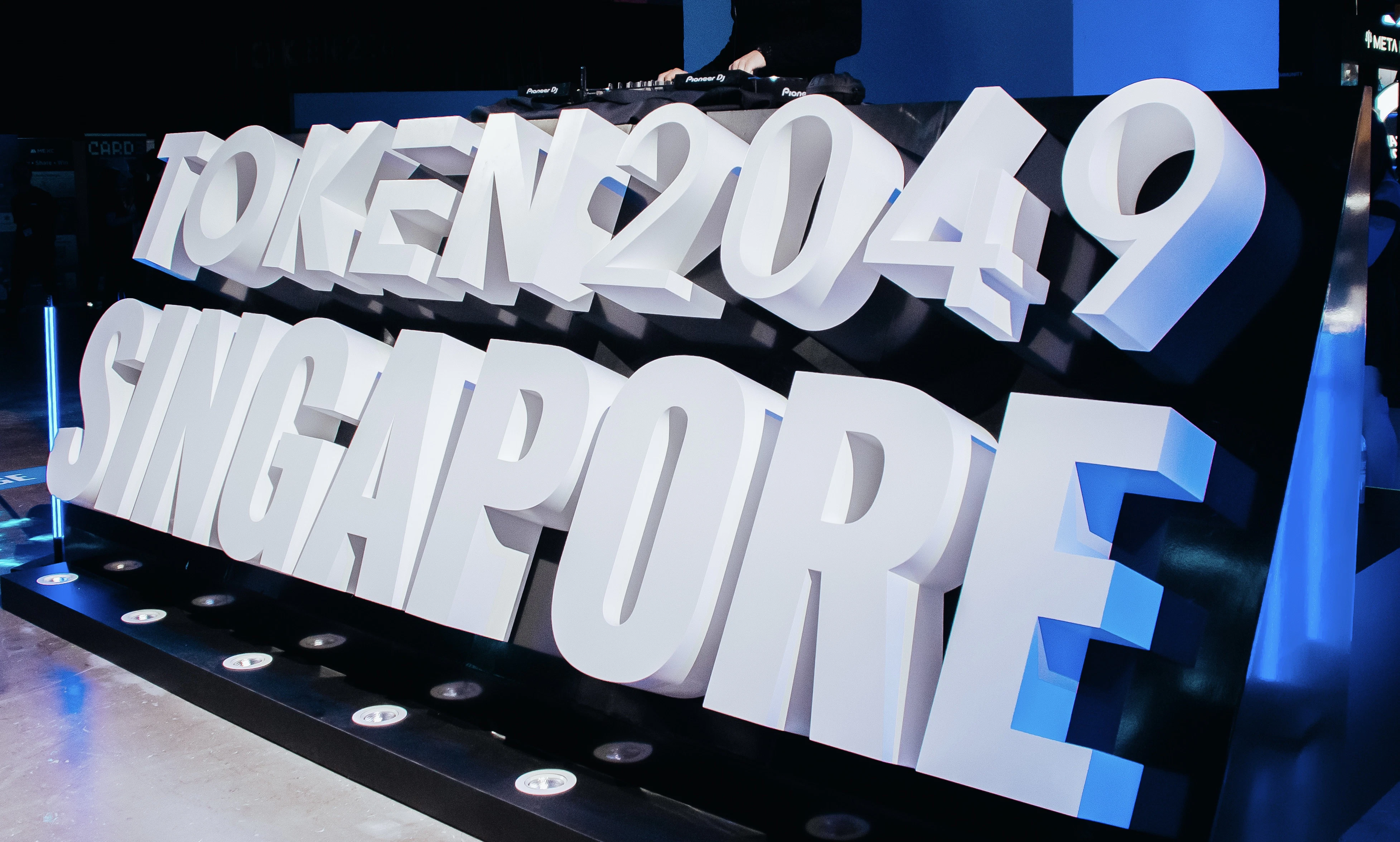 World's Largest Crypto Conference 'Token2049' Event Report | Iolite